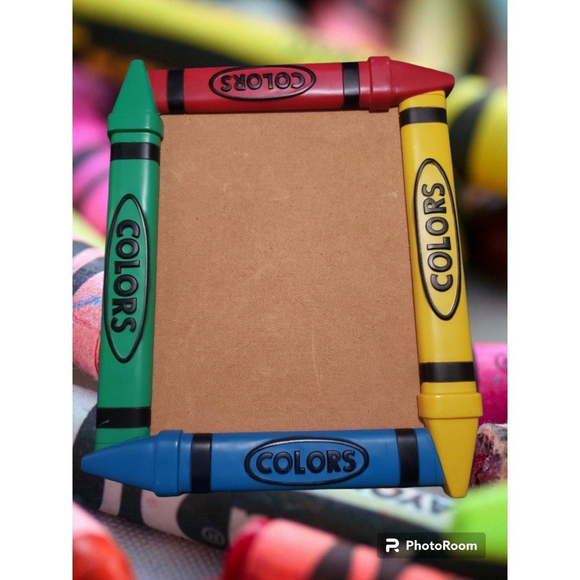 Us Vintage | Office | Vintage 8s 90s Crayons Frame Primary Colors Pin ...